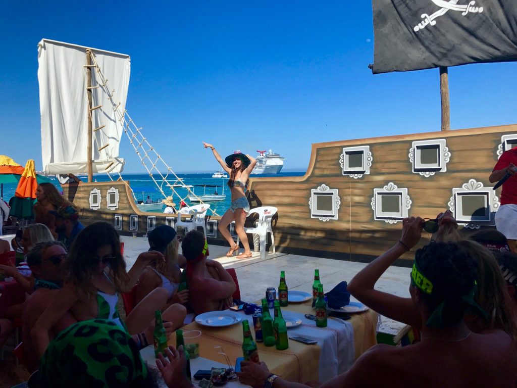 Mango Deck - Cabo's Spring Break Bar and Restaurant
